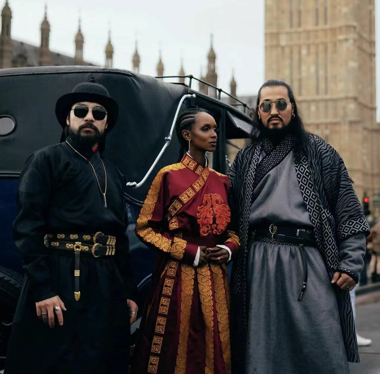 Explore Traditional Mongolian Clothes – Cultural and Unique Styles ...